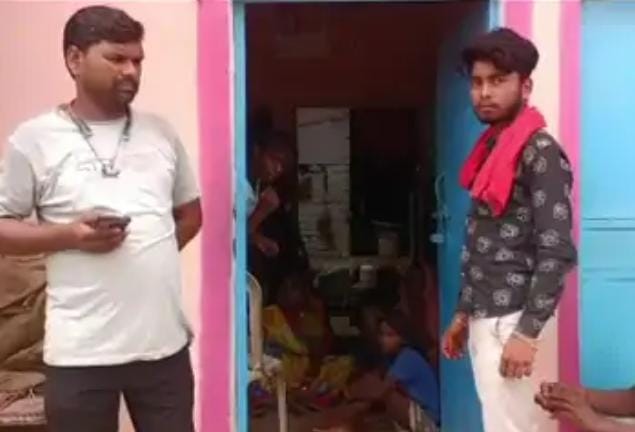 A young man was shot in the stomach watching TV while sitting at home ...