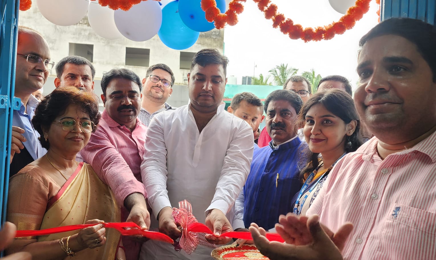 Water Resources Minister arrived at the inauguration of the new campus ...