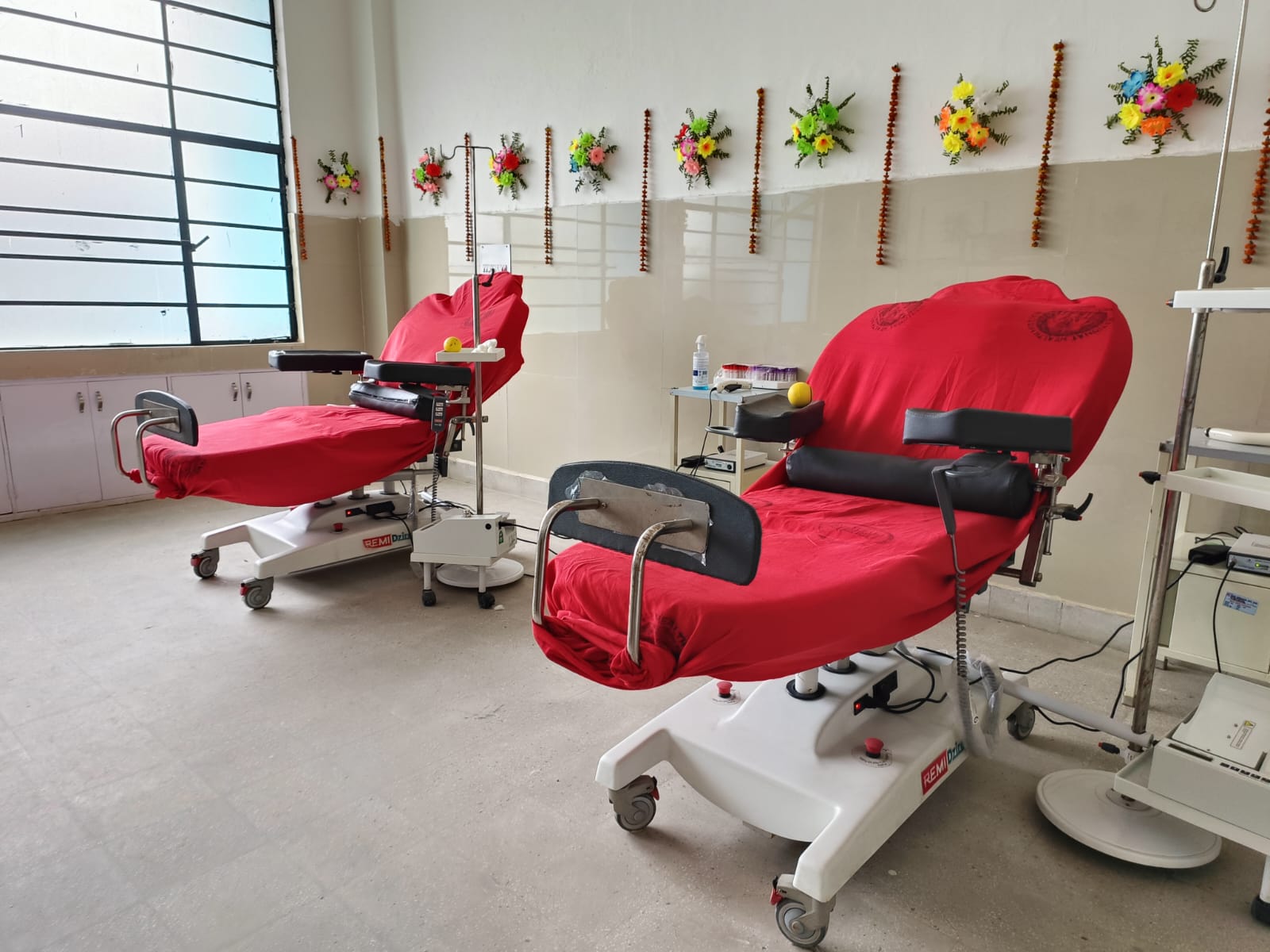 Blood bank started after 10 days of inauguration, instead of machine ...