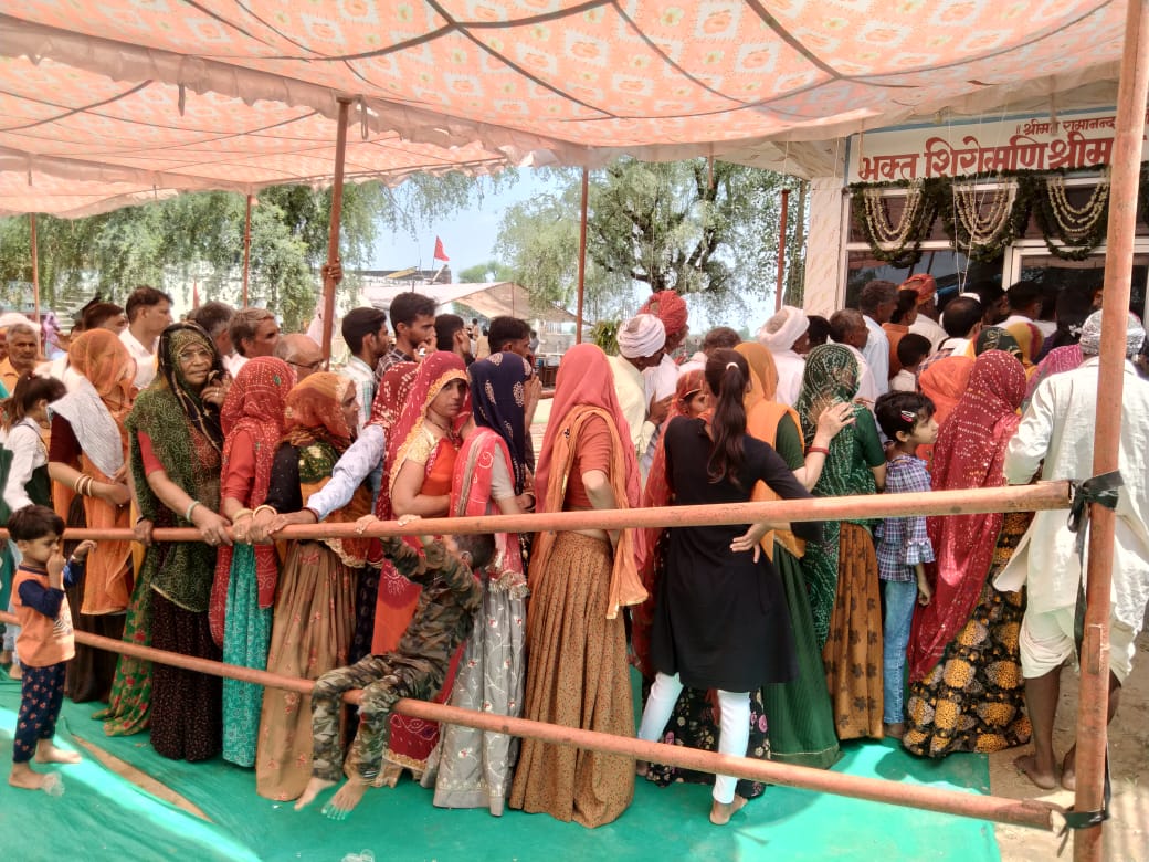 Devotees thronged Shriramdham Ashram Tamdia, Ganeshpuri Bagichi ...