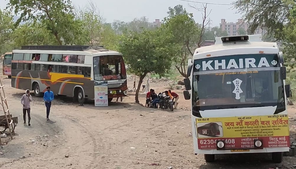 Private buses running without license and route permit, government is ...