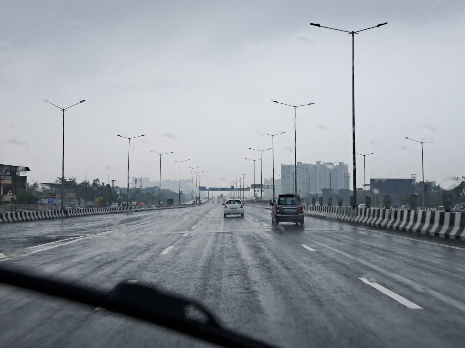 UP Monsoon Rainfall Photos Update; Lucknow Kanpur | Mathura, Varanasi ...
