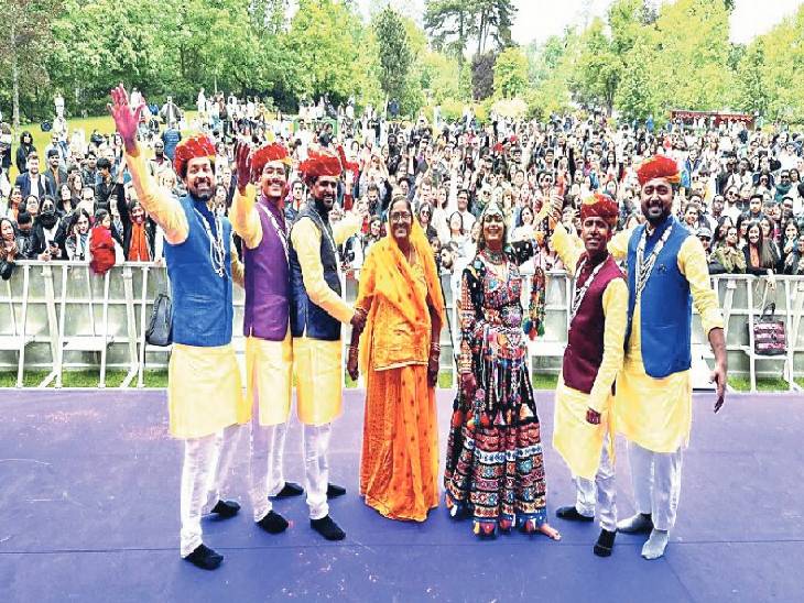 Presentations of Rajasthani folk songs, Begum Batul increasing the ...