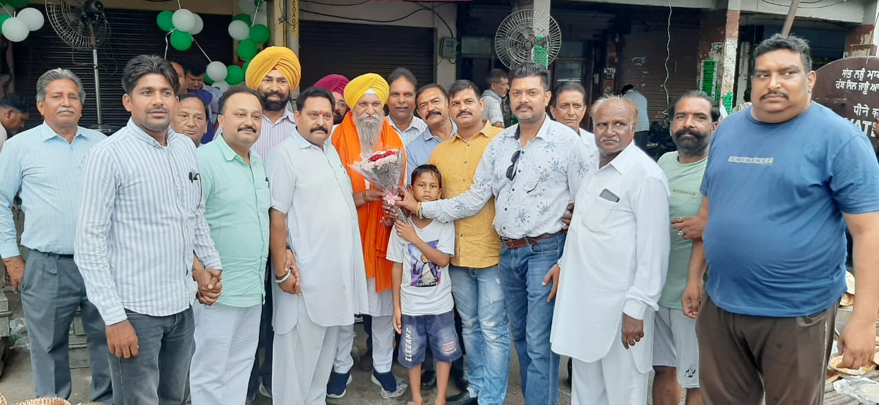 Amar Shaheed Baba Moti Ram Mehra Trust Chairman Nirmal Singh welcomed ...