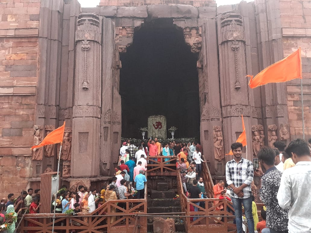 Shiva temple echoed with the cheers of Har Har Mahadev, Someshwar Dham ...