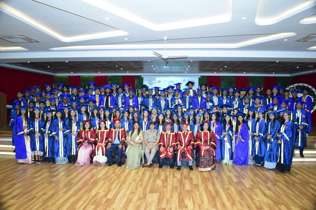 Academic World School celebrated the fourth convocation and farewell ...