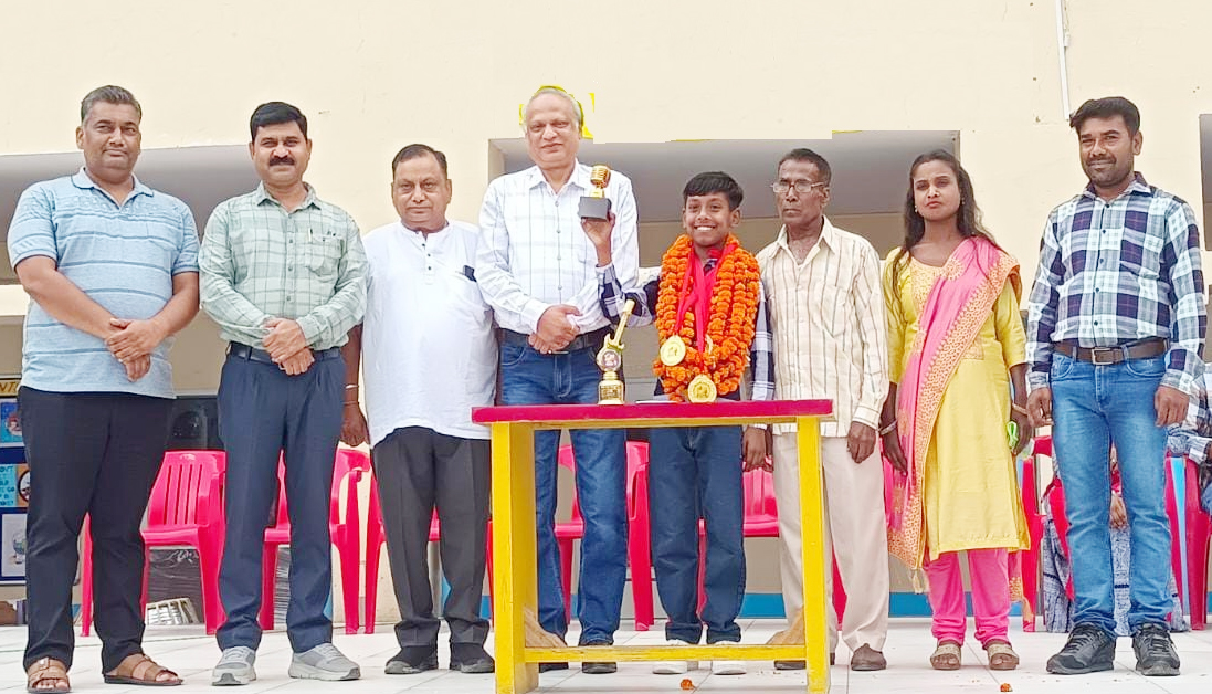 Sahil won the title of Vice of Punjab Chhota Champ. | साहिल ने वाइस ऑफ ...