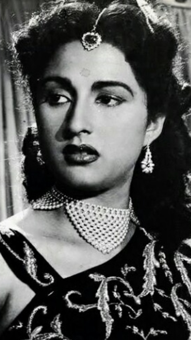 Bollywood Anarkali Bina Rai Life Story; Prem Nath Madhubala | परिवार के ...