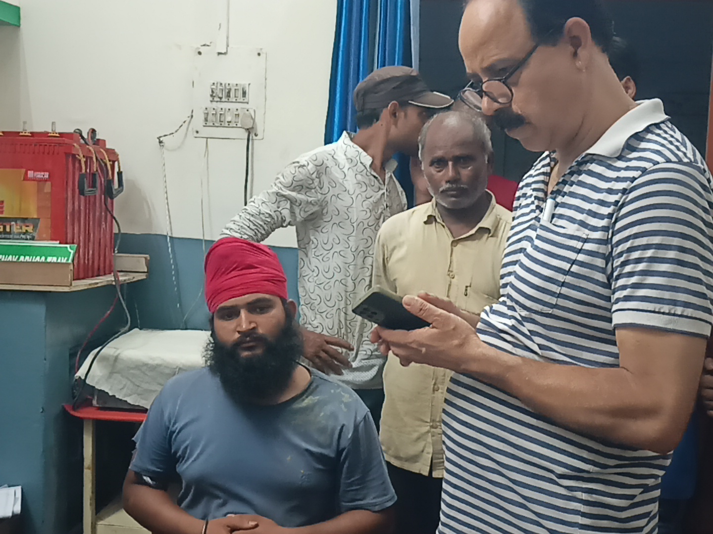 The goons brutally beat the Bagh Swami and the young man who came to ...