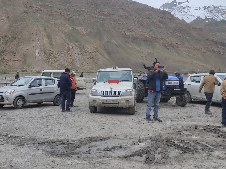 Lahaul Spitti Kholaksa village Flood Update | लाहौल स्पीति में बाढ़ ने मचाई तबाही: नाले का ...