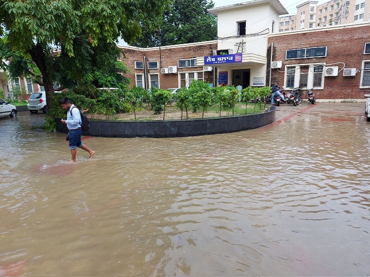 Punjab Flood Situation Photos Update: Dhussi Dam Cracked | Tarn Taran ...