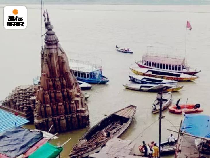 Varanasi Rainfall Photos Update | Manikarnika Ghat - Ganga Water Level ...