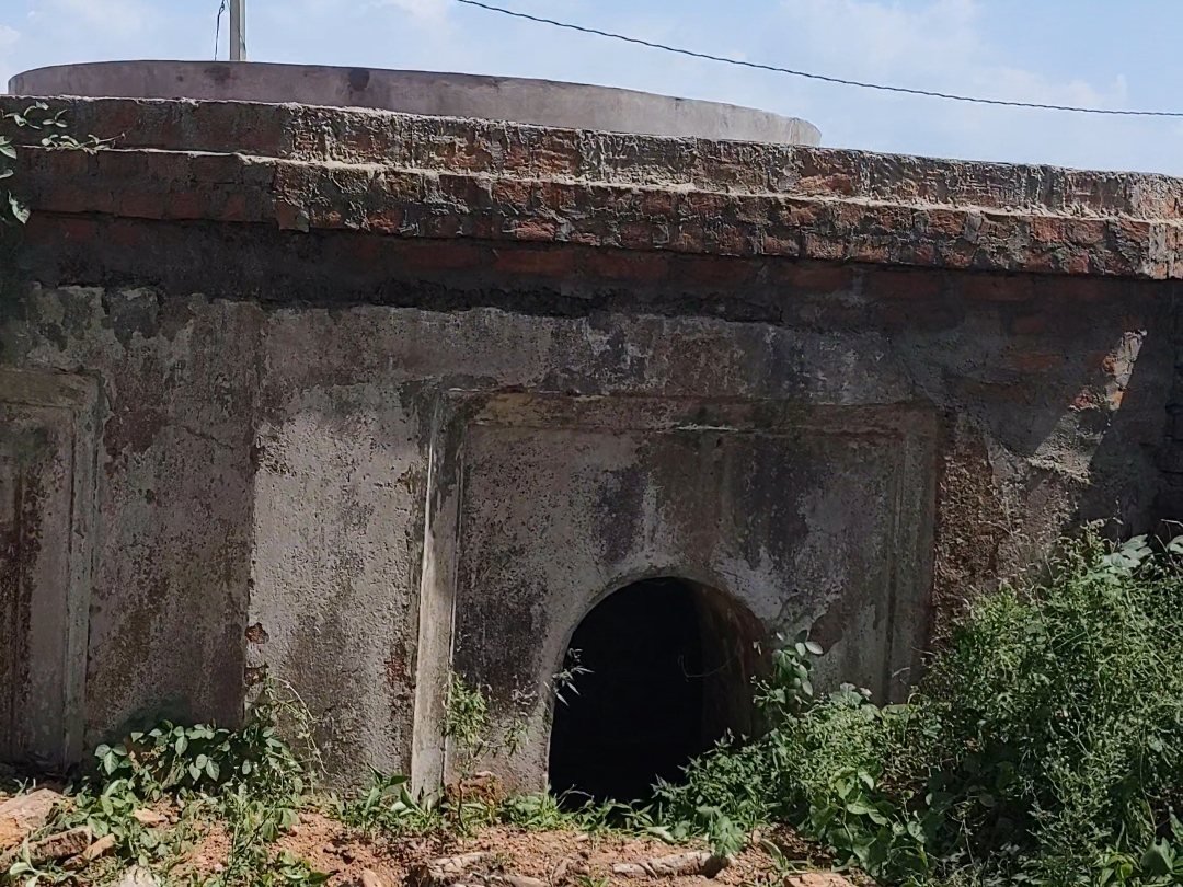 Bahuria's well was built about two hundred years ago, four rooms have ...