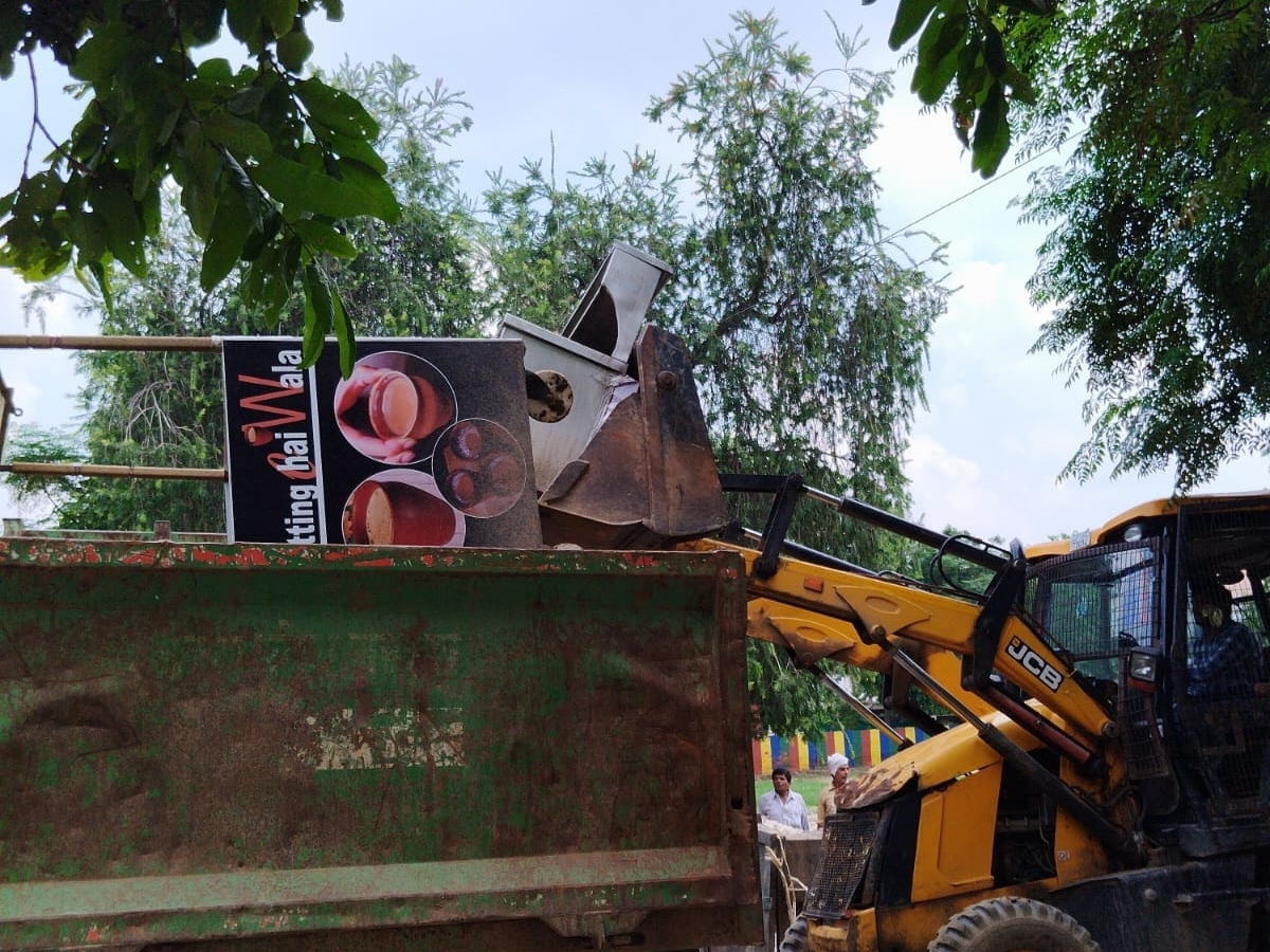 Big action on the orders of CEO Ravi Kumar NG, fined Rs 5 lakh | ग्रेटर ...