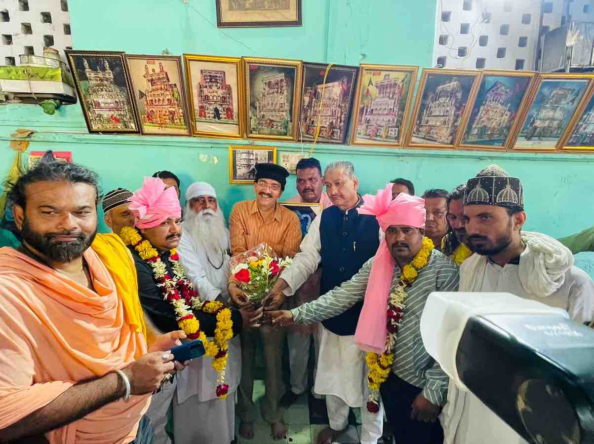 Honored the artists who made the government Tajiya, presented Sehra ...