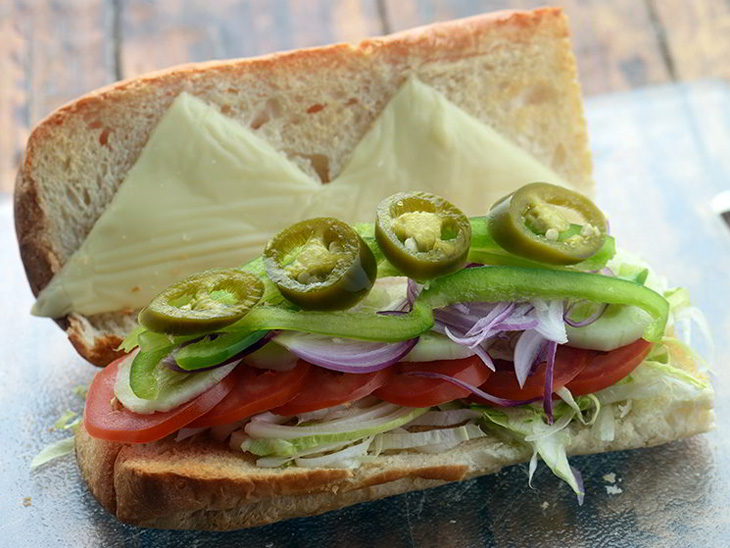 Subway Tomato Shortage; Fast Food Restaurant | Delhi Airport Terminal ...