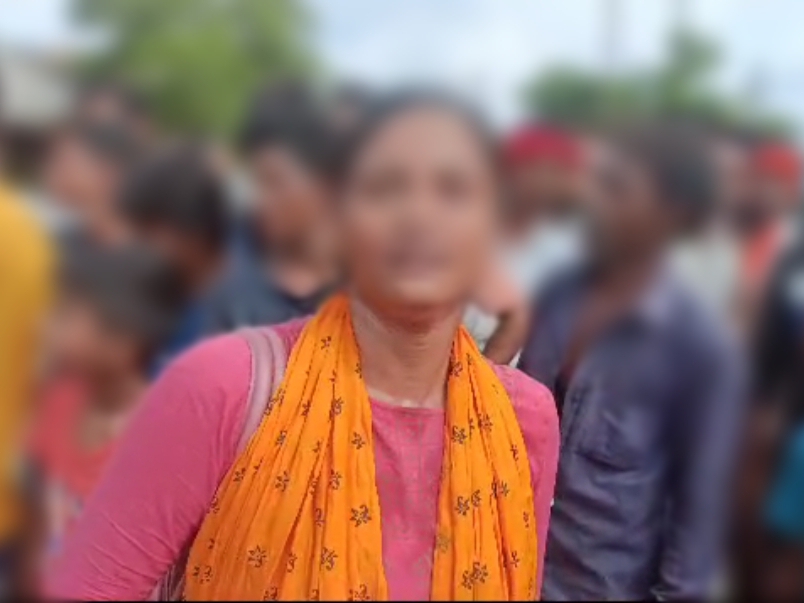 Amarpatan police remained onlookers, the crowd supported the brothers ...