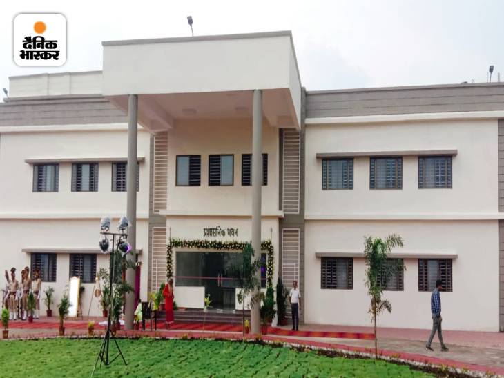 Home Minister Dr. Narottam Mishra inaugurated the newly constructed ...