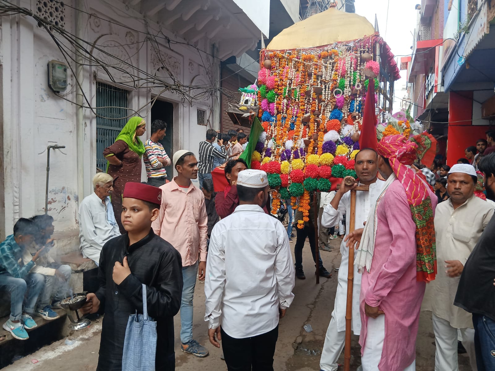 18 fresh came from three routes, handed over to Karbala Maidan | मातमी ...