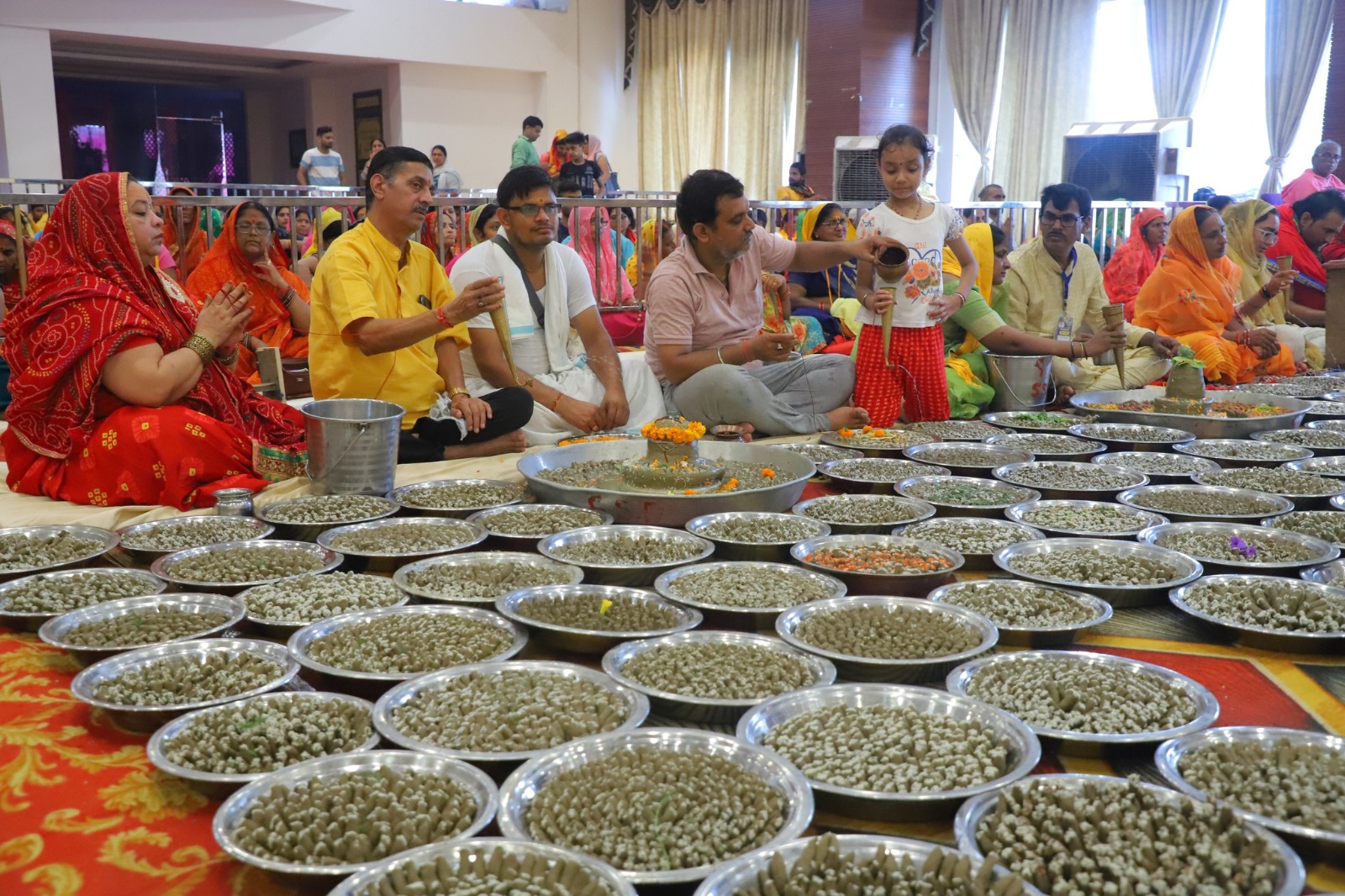 Event going on in Vrindavan's Priyakant Ju Temple, Devotee Parthiv ...