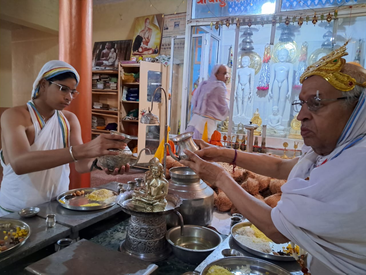 Seven-day Shri Indra Dhwaj Mandal Vidhan in Parshwanath Digambar Jain ...