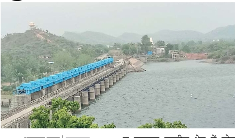 The gauge of Som Kamla Amba dam is 213 meters, only half a meter away ...