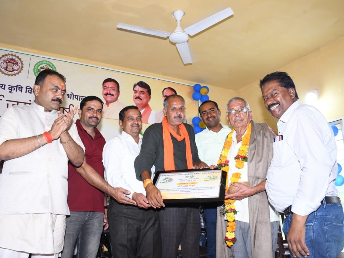 Golden Jubilee Festival celebrated in Khategaon Mandi, blood donation ...