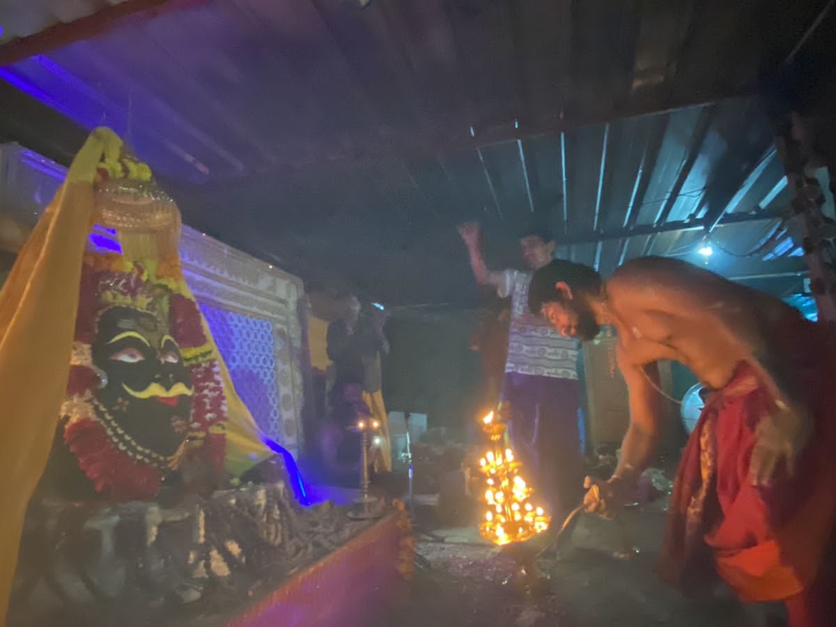 Parthiv Shivling made in Gawli Palasia | गवली पलासिया में बनाया पार्थिव ...