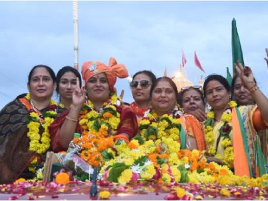 Mayor's sister-in-law resigns from BJP duties | महापौर की जेठानी का BJP ...