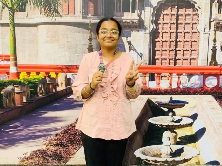 Manipreet Kaur of Indore's Sikh society got silver medal, honored by ...