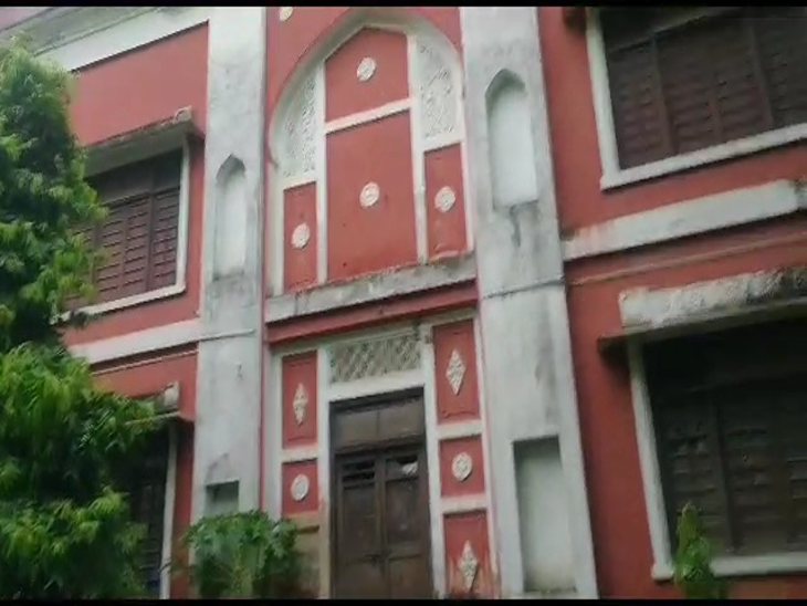 Lucknow - LU - Video of the dilapidation of LU student union building ...