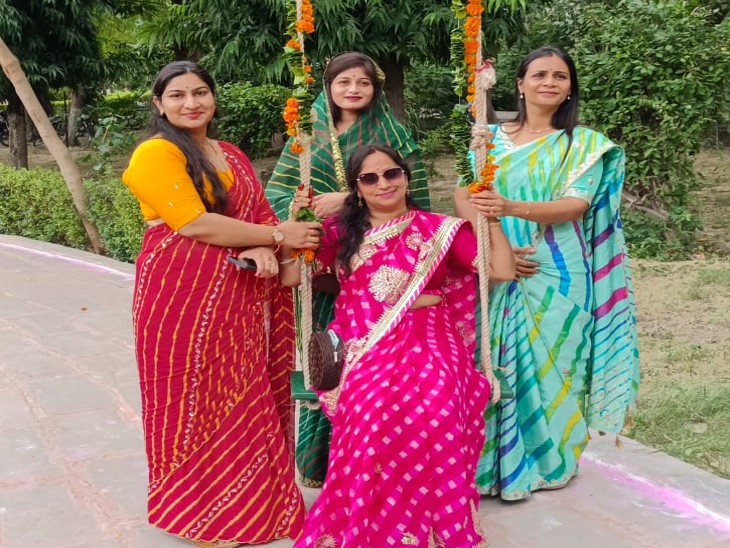 Arpita and Padma got Miss-Mrs. Sawan title | अर्पिता और पदमा को मिला ...