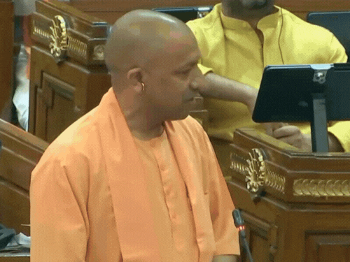 Yogi roared in the House…Taunts Akhilesh with the help of his uncle ...