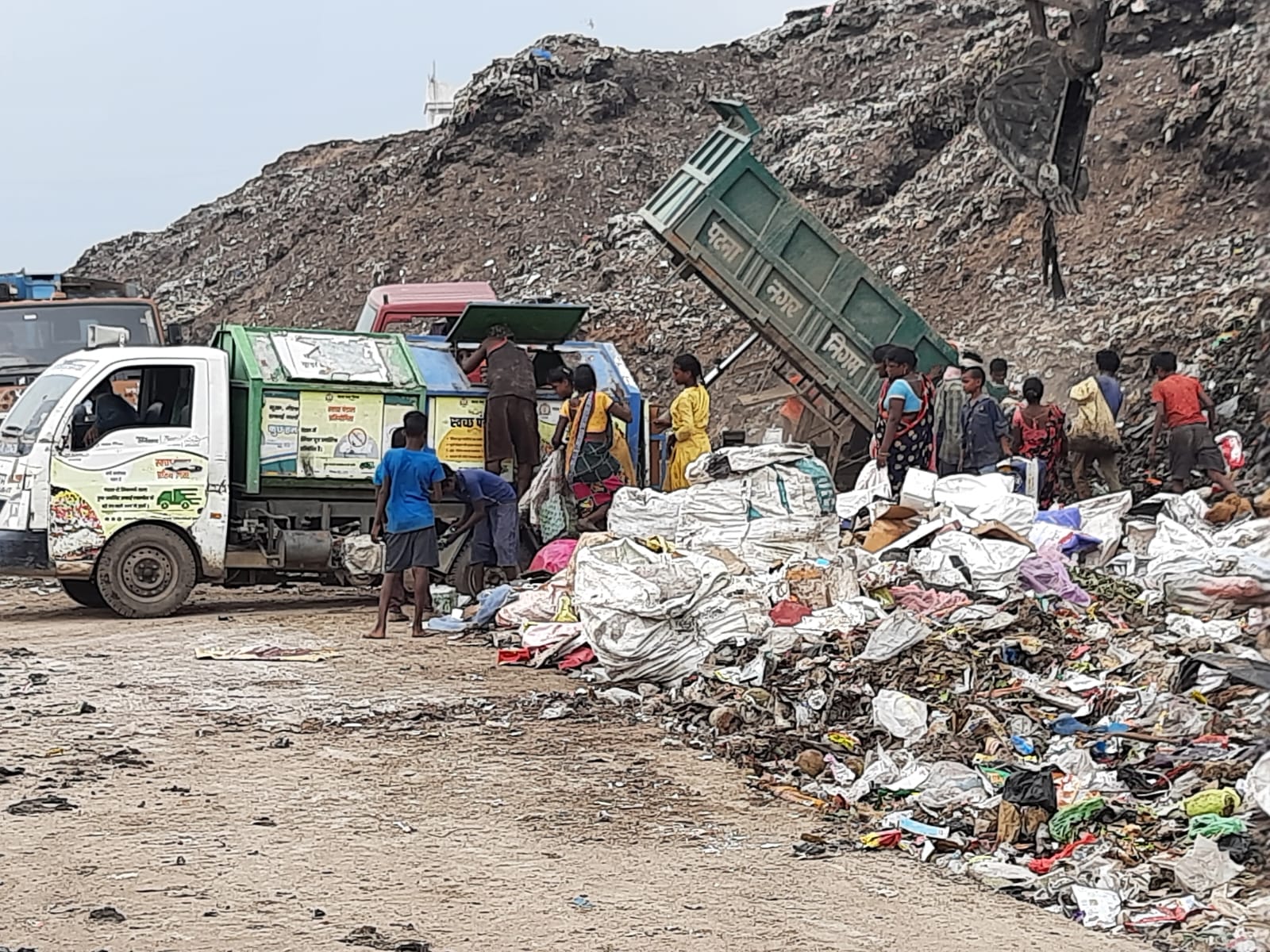 300 tons of garbage every day in baria dumping yardp; patna garbage ...