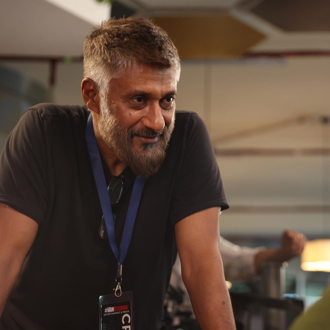 Ranveer Singh touched my feet on stage in front of everyone says Vivek ...