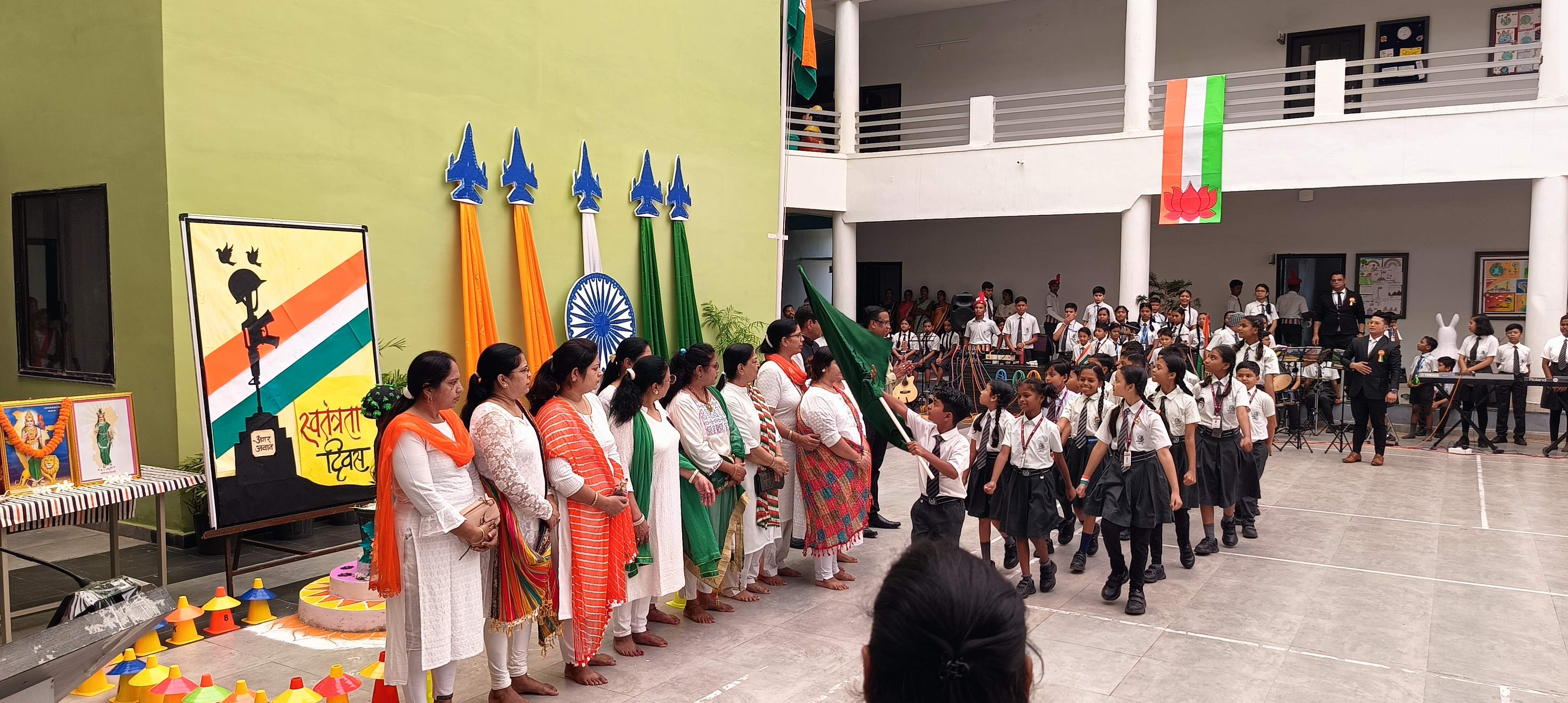 Oath of Panch Pran administered under Meri Mati Mera Desh | मेरी माटी ...