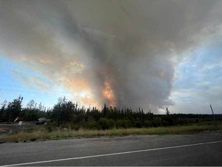 Canada Forest Fires Situation Update; Yellowknife Residents Evacuating