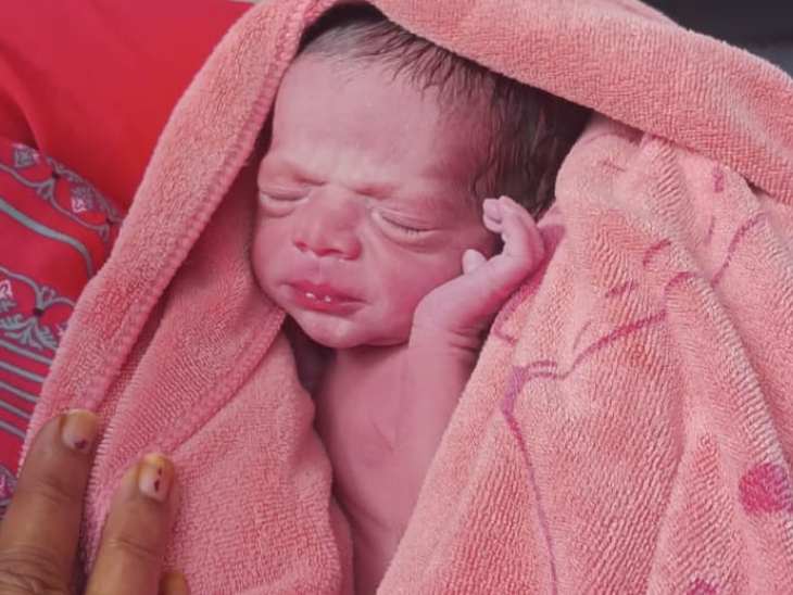 Dhanalakshmi's death amid struggle at Indore's Arvindo Hospital | इंदौर ...