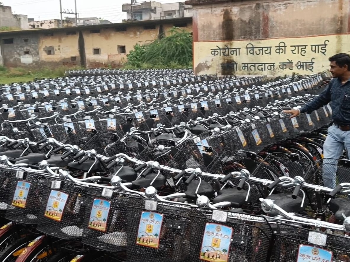 Cycle ready in BRC office | बीआरसी कार्यालय में साइकिल तैयार: दो दिन ...