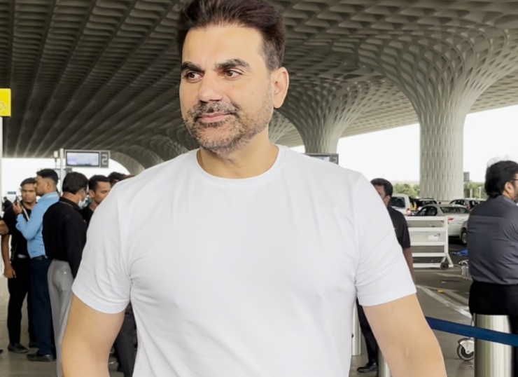 Mumbai Airport Celebrity Photos; Dia Mirza Saif Ali Khan | Anil Kapoor ...