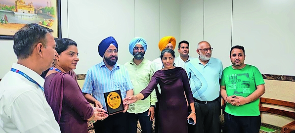 CCM inspected the railway station | सीसीएम ने रेलवे स्टेशन का किया ...