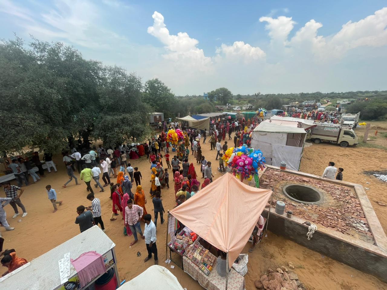 Bhairuji Maharaj's huge fair in Ladnun | लाडनूं में भैरुजी महाराज का ...