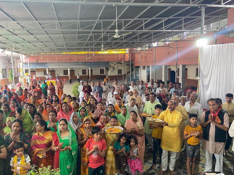 Pandit Ajay Purohit said in Manas Bhavan | मानस भवन में पंडित अजय ...