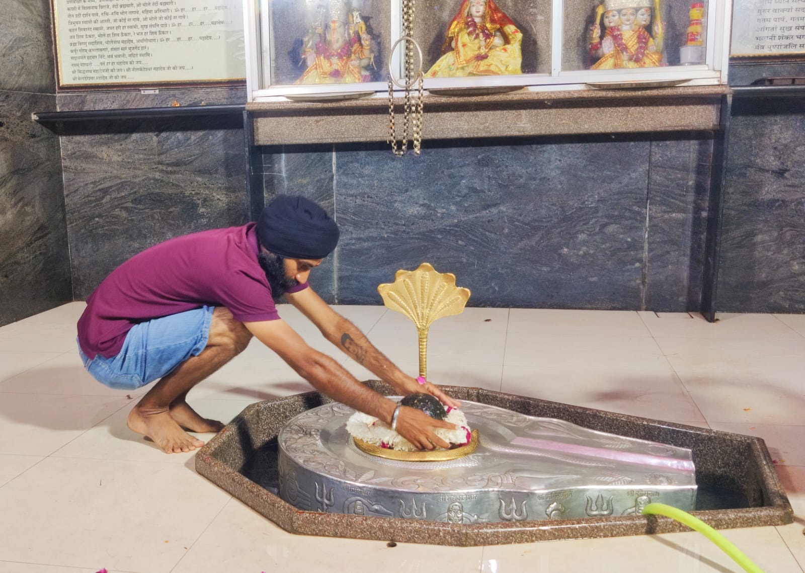 A young man from Mathura set out on a cycle to visit 4 Dham | 4 धाम की ...
