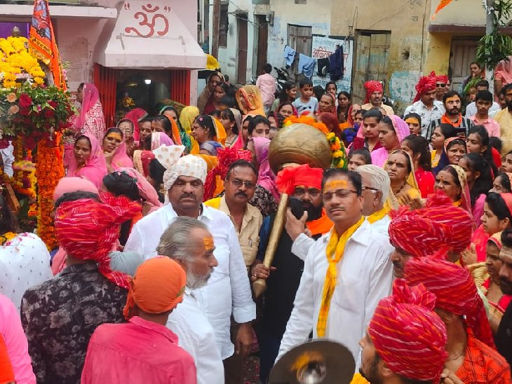 Grand Shiv Palki Yatra of Indreshwar Mahadev started in Indore | इंदौर ...