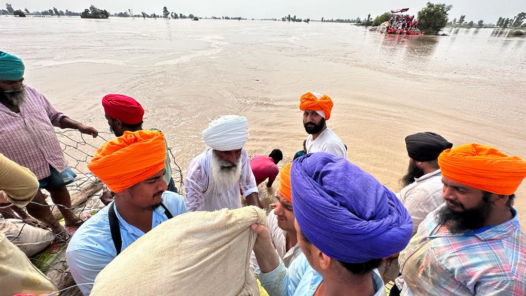 Sampradaya Kar Seva Sarhali Sahib engaged in the service of dam ...