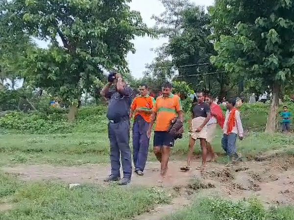 Youth drowned in Budhi Gandak river in Muzaffarpur | मुजफ्फरपुर में बूढ़ी गंडक नदी में डूबा युवक ...