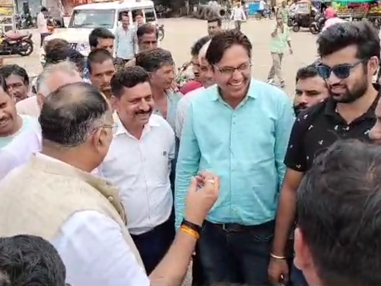 Madhya Pradesh Commissioner Disabled Sandeep Rajak reached Neemuch ...