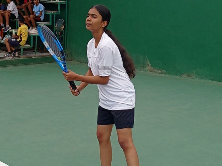 Barwani's Akshara selected in National Lawn Tennis Competition ...