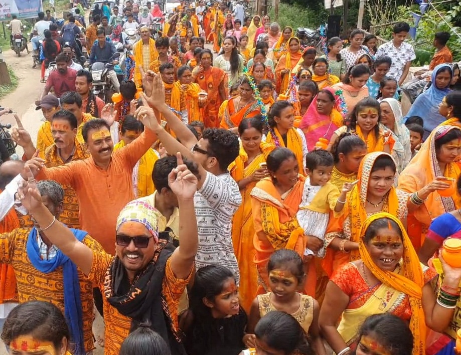 Small children took out the grand Kanwar Yatra in the form of Bhole ...